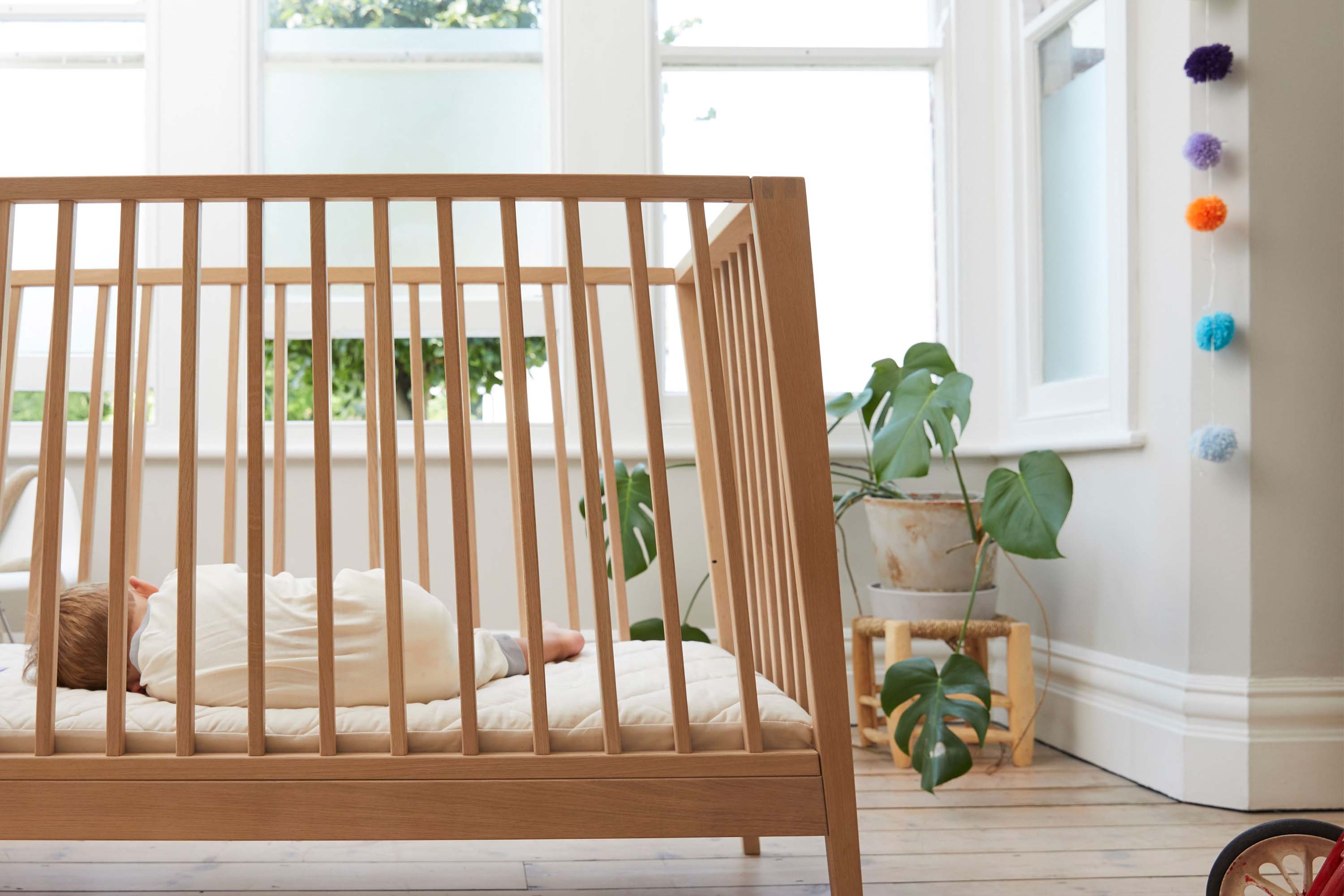 Natural Wood Cribs & Moses Baskets – Naturalmat